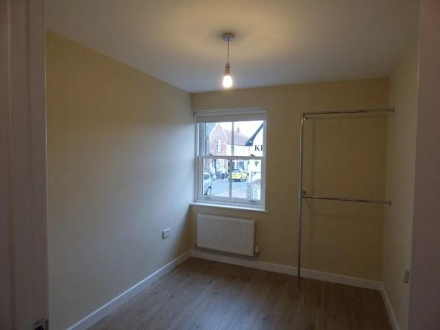 Flat 2 The Old Bank, 8 Bridge Street