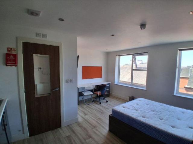Flat 34, Andromeda House, Southampton Street