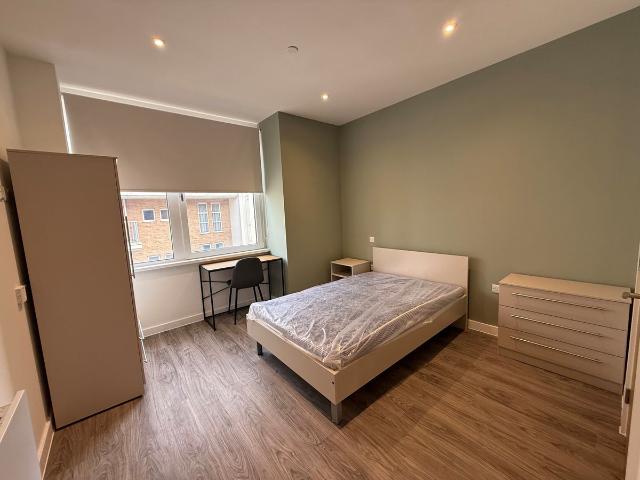 Flat 35 Friary House, Southampton SO14, Studio to rent, £800 pcm | PrimeLocation