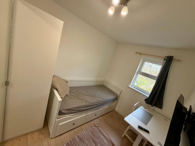 Flat 36 193 Hart Road, Manchester M14, Room to rent, £400 pcm | PrimeLocation