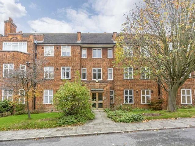 Flat 30 Oakfield Court, Haslemere Road, Crouch End N8, 2 bed flat to rent, £2,550 pcm | PrimeLocation