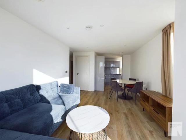 Flat 30: The Quarters