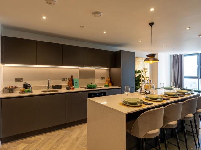 Flat 3108, Swan Street House, Swan. 2 bed flat to rent £1,745 pcm £403 pw