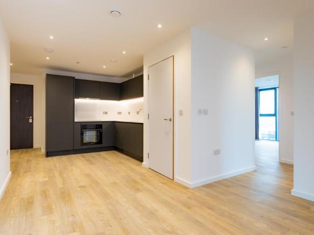 Flat 319, Swan Street House, Swan Street 2 bed flat to rent £1,412 pcm £326 pw