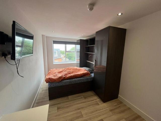 Flat 31, Andromeda House, Southampton Street