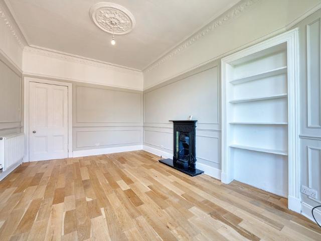 Flat 3/2, 15 Partickhill Road