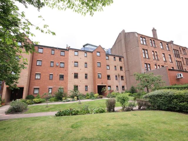 Flat 3/2, 9 Albion Gate, Glasgow G1, 2 bed flat to rent, £1,100 pcm | PrimeLocation