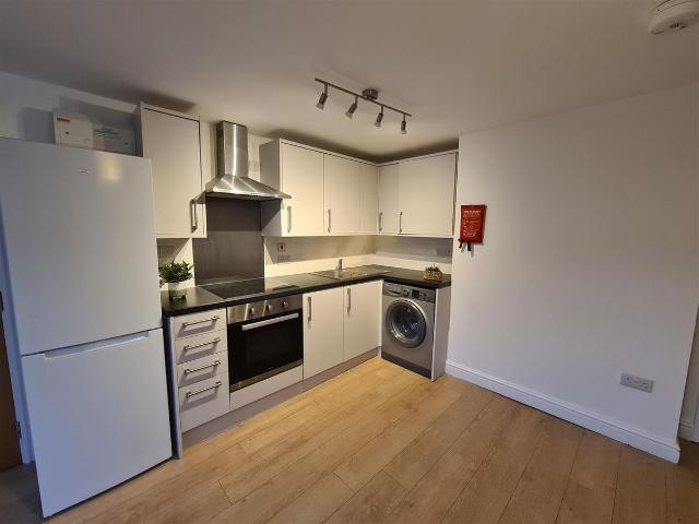 Flat 3, 101 High Street, Ramsey, Huntingdon PE26, 1 bed flat to rent, £775 pcm | PrimeLocation