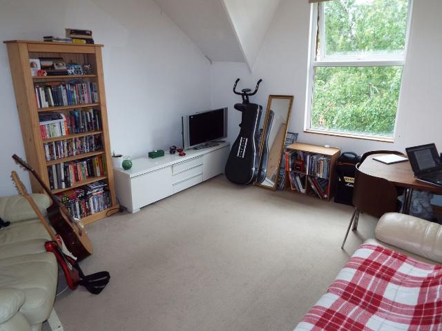 Flat 3, 119 Musters Road, West Bridgeford, Nottingham NG2, 1 bed flat to rent, £802 pcm | PrimeLocation