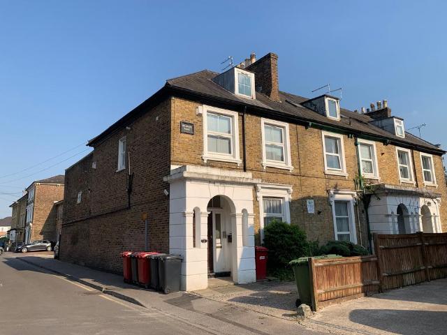 Flat 3 1 Belgrave Place Cliffton. 1 bed flat to rent £1,550 pcm £358 pw