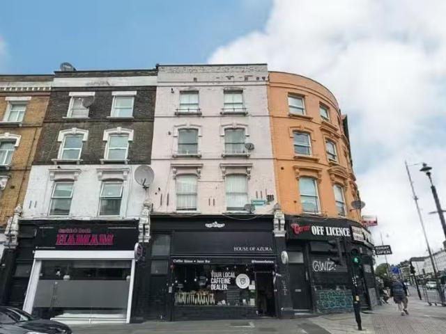 Flat 3, 2 Crossway, Hackney, London. 1 bed flat for sale £27.
