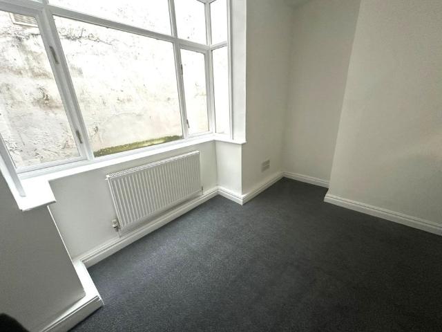 Flat 3, 2 Stanley Terrace, Preston