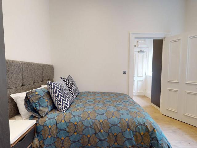 Flat 3, 34 Hyde Terrace, Hyde Terrace. 1 bed apartment to rent £1,150 pcm £265 pw