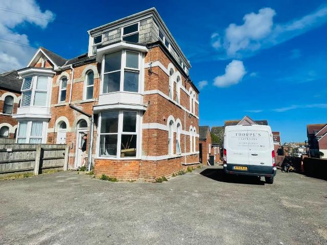 Flat 3, Alma Road, Weymouth DT4, 1 bed flat to rent, £800 pcm | PrimeLocation