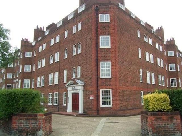 Flat 3 Lebanon Court, Richmond Road, Twickenham TW1, 2 bed flat to rent, £1,850 pcm | PrimeLocation