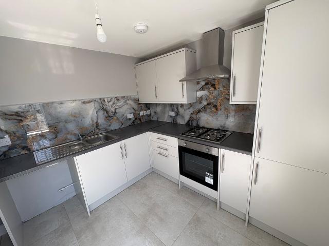Flat 3, Morecambe LA3, 2 bed flat to rent, £895 pcm | PrimeLocation