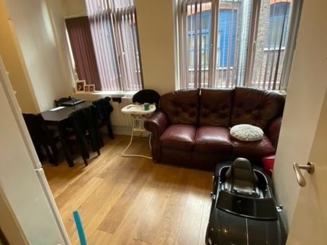 Flat 3, Prince George House, 5 Upper George Street, Luton LU1, 1 bed flat to rent, £875 pcm | PrimeLocation