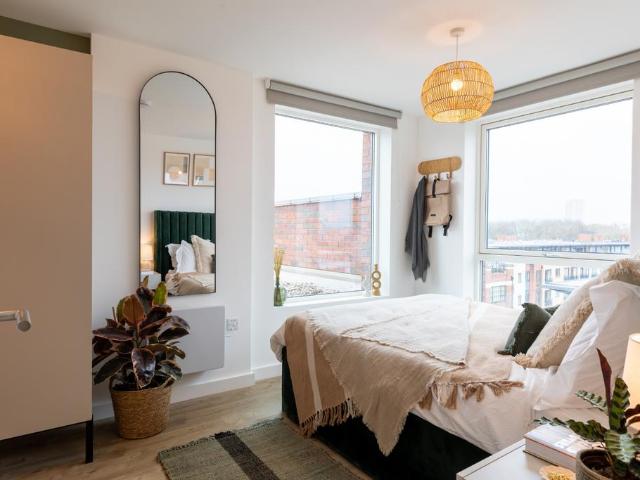 Flat 405, Hairpin House, Bradford. 2 bed flat to rent £1,420 pcm £328 pw