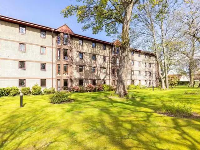 Flat 43, 77, Barnton Park View. 1 bed retirement property for.