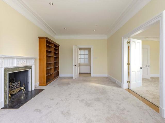 Flat 4 3F, 30 Drumsheugh Gardens