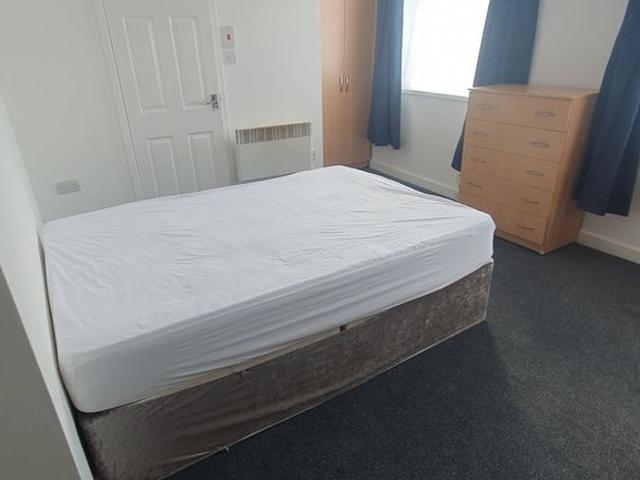 Flat 4, 18 Flora street, Cathays, Cardiff, CF24 4EP