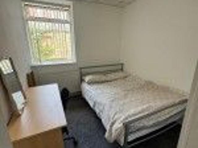 Flat 4, 256 Crookesmoor Road, Crookesmoor