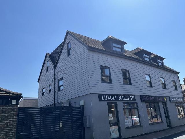 Flat 4 2G Holborough Road, Snodland, Kent ME6, 1 bed flat to rent, £1,150 pcm | PrimeLocation