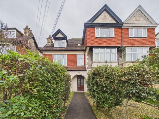 Flat 4, 5 Trewartha Park, Weston Super Mare BS23, 2 bed terraced house to rent, £900 pcm | PrimeLocation