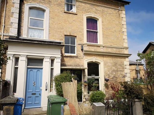 Flat 4, 5A Fulford Road, Scarborough YO11, studio to rent 69435932 | PrimeLocation