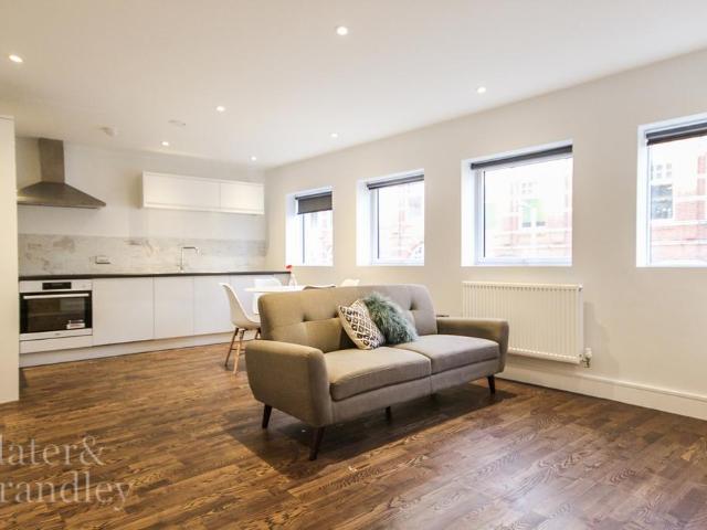 Flat 4, Carrington Street. 2 bed apartment to rent £1,195 pcm £276 pw