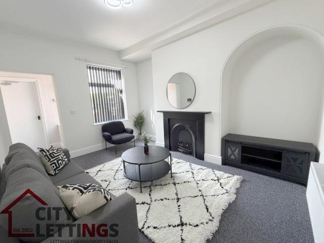 Flat 4, Mansfiled Road, City Centre NG1, 2 bed flat to rent, £1,200 pcm | PrimeLocation