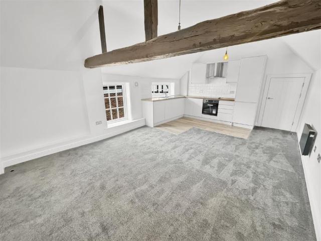 Flat 4 St Michaels House, Braintree, CM7 1GX