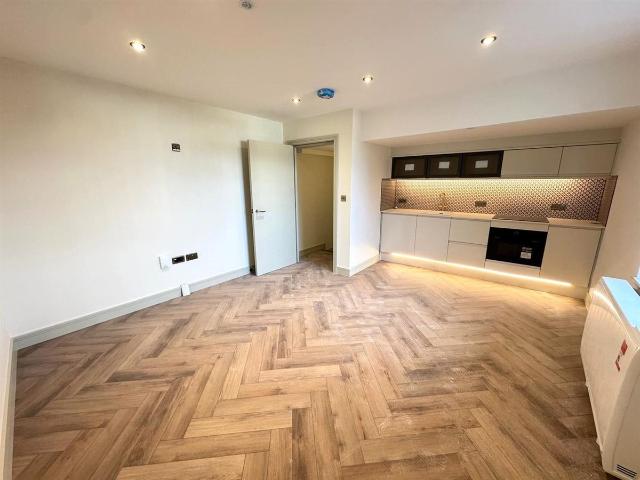 Flat 4C, 2 Bartholomews, Brighton BN1, 1 bed flat to rent, £1,450 pcm | PrimeLocation