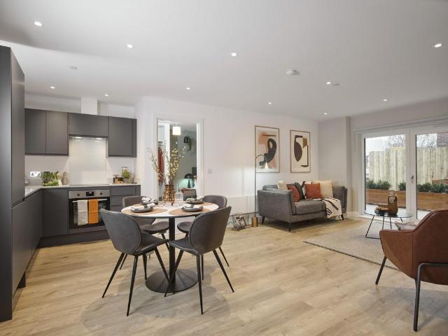 Flat 520, Pin Yard, 11 Sweet Street LS11 2 bed apartment to rent £1,530 pcm £353 pw