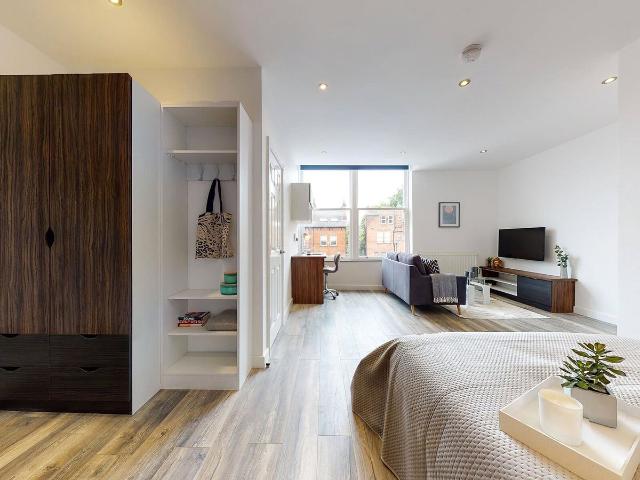 Flat 5, 25 Hyde Terrace #683552 LS2, Studio to rent, £1,018 pcm | PrimeLocation