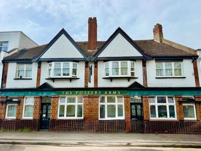 Flat 5, 25a Clayponds Lane, London TW8 0BN