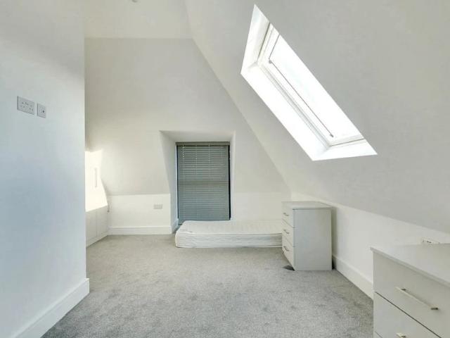 Flat 5, Ariyana Court, Ealing Road, Wembley, HA0