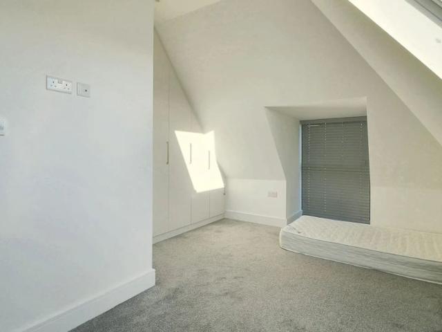 Flat 5, Ariyana Court, Ealing Road, Wembley, HA0