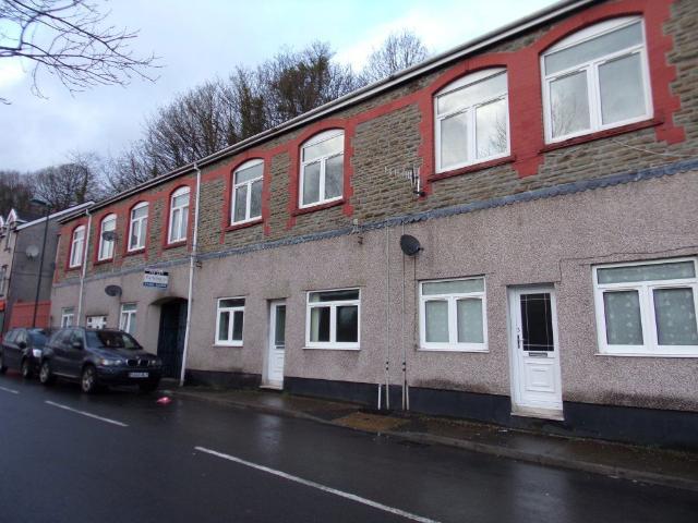 Flat 5 Stanley Court, Llanhilleth NP13, 2 bed flat to rent, £625 pcm | PrimeLocation