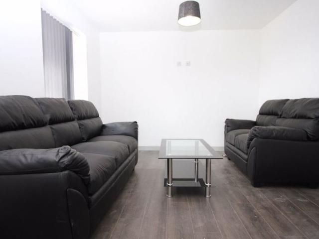 Flat 5 The Engineer Block 2 EN SUITELoughborough