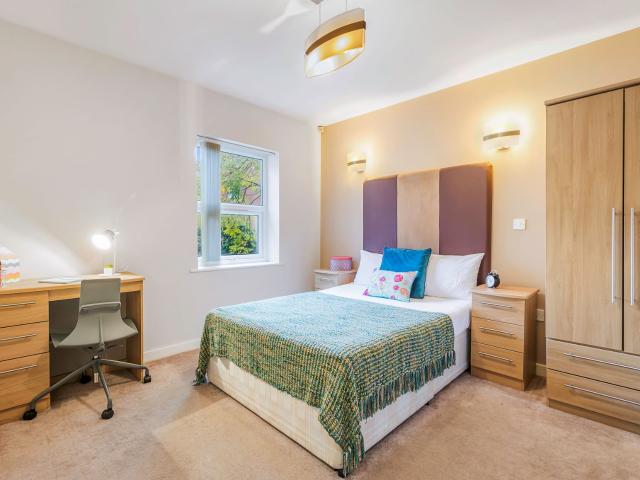 Flat 5, V3 Victoria Terrace Leeds, LS3 1BX