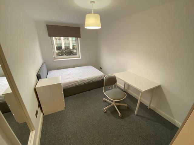 Flat 60, 205 Clarendon Road, Leeds. 3 bed flat to rent £1,681 pcm £388 pw