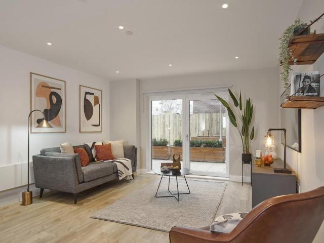 Flat 612, Pin Yard, 11 Sweet Street LS11 2 bed apartment to rent £1,505 pcm £347 pw