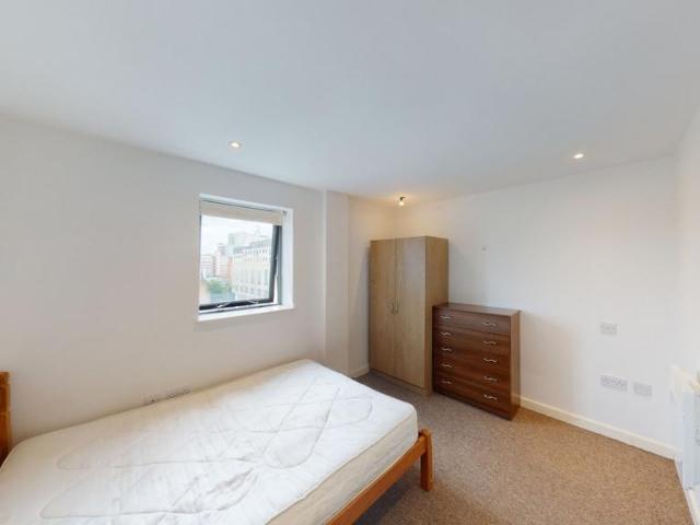 Flat 6.3 Cymbeline House 2 bed flat to rent £1,187 pcm £274 pw