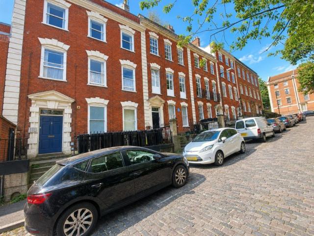 Flat 6, 2, King Square, Kingsdown, Bristol, BS2 8JD, 1 bedroom, Flat/Apartment