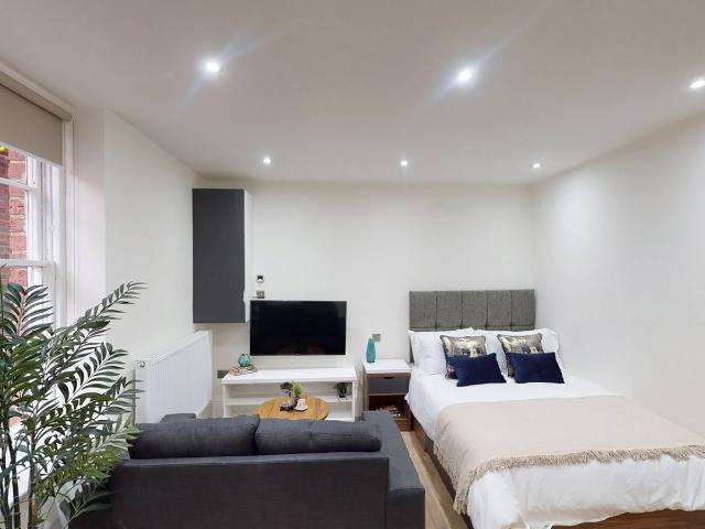 Flat 6, 34 Hyde Terrace #791219 LS2, Studio to rent, £850 pcm | PrimeLocation