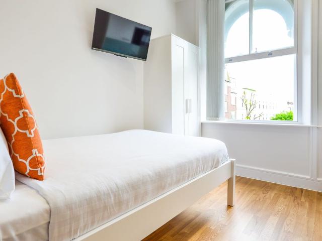Flat 6, 4 Talbot Road, Bayswater W2, Studio to rent, £1,452 pcm | PrimeLocation