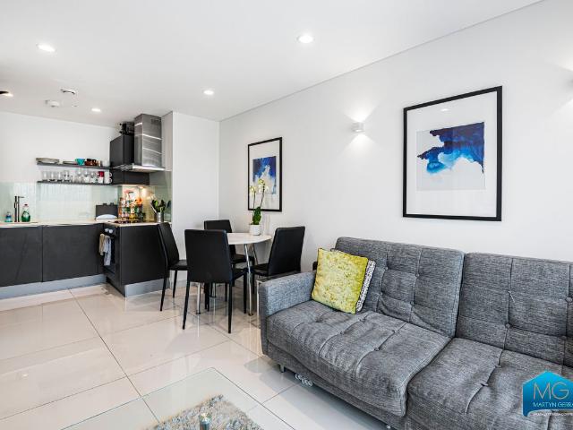 Prince Of Wales Road, Kentish Town, London NW5, 1 bed flat to rent, £2,100 pcm | PrimeLocation