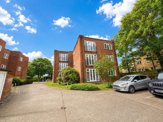 Flat 6 Church Views, Cookham Road, Maidenhead, Berkshire SL6, 1 bed flat to rent, £1,250 pcm | PrimeLocation