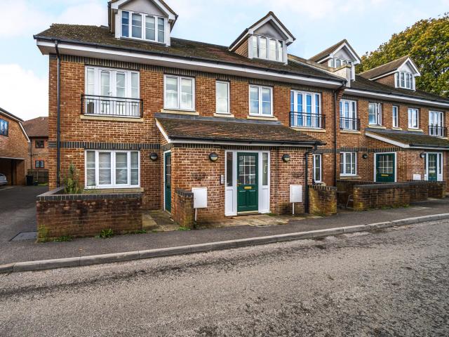 Flat 6 Jessop House Wey Hill, Haslemere 1 bedroomProperty for lettings Seymours